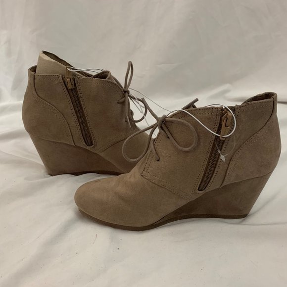 Universal Thread | Shoes | Womens Wedge Bootie Universal Thread 8 85 ...